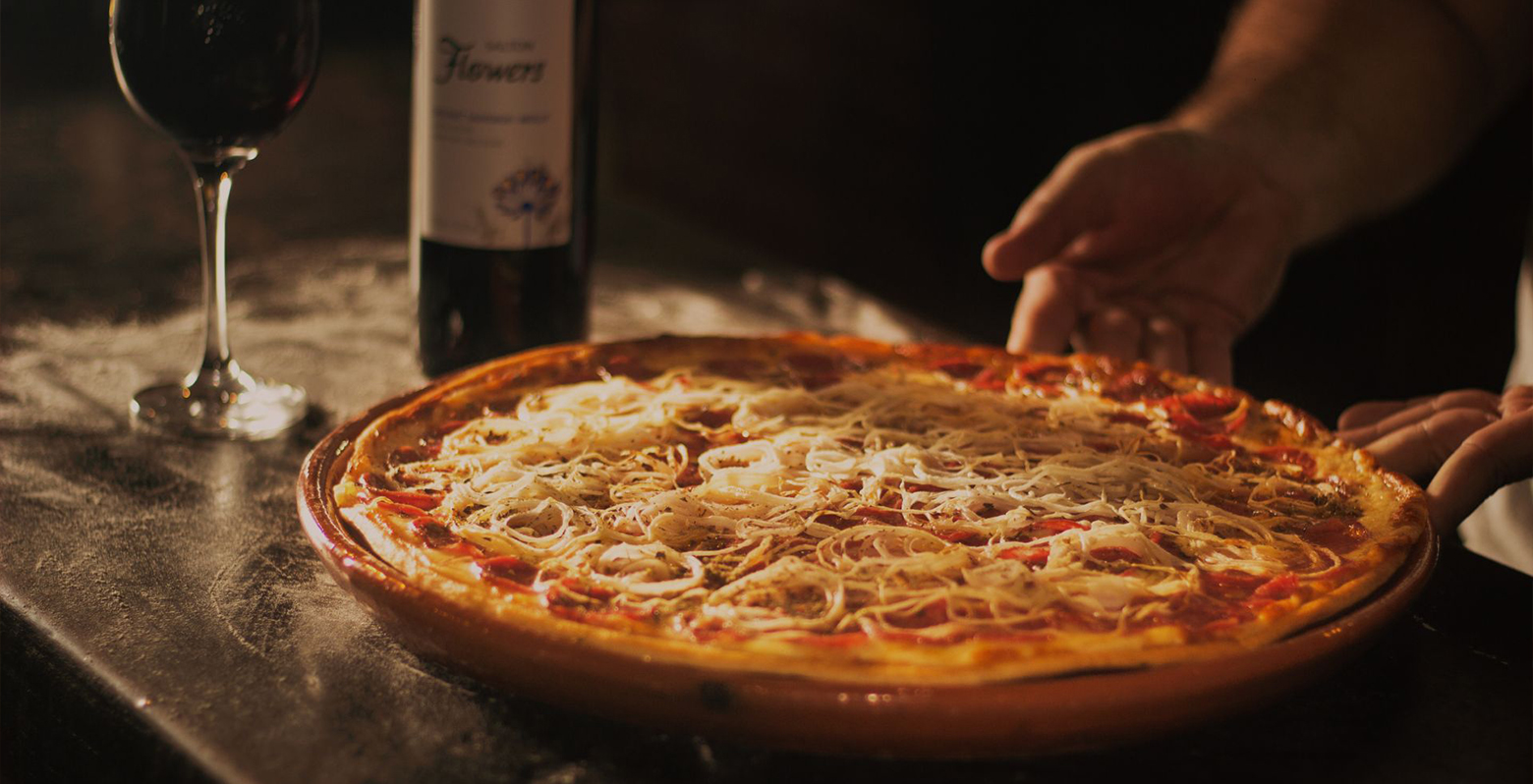 Vino con la pizza: abbinamento e consigli | Callmewine