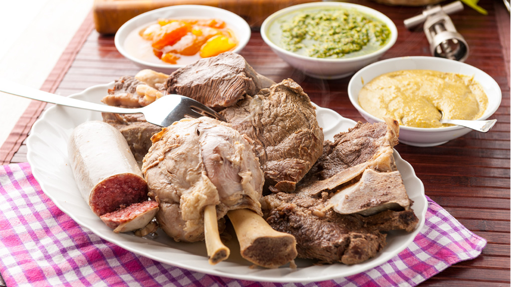 Bollito misto di Carne: ricetta e vino da abbinare | Callmewine